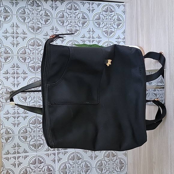 RADLEY LONDON | Bags | Radley London Womens Pocket Essentials Zip Top ...